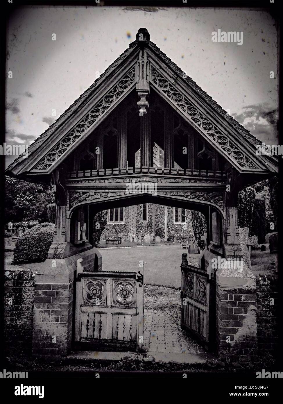 Classic church gate hi-res stock photography and images - Alamy