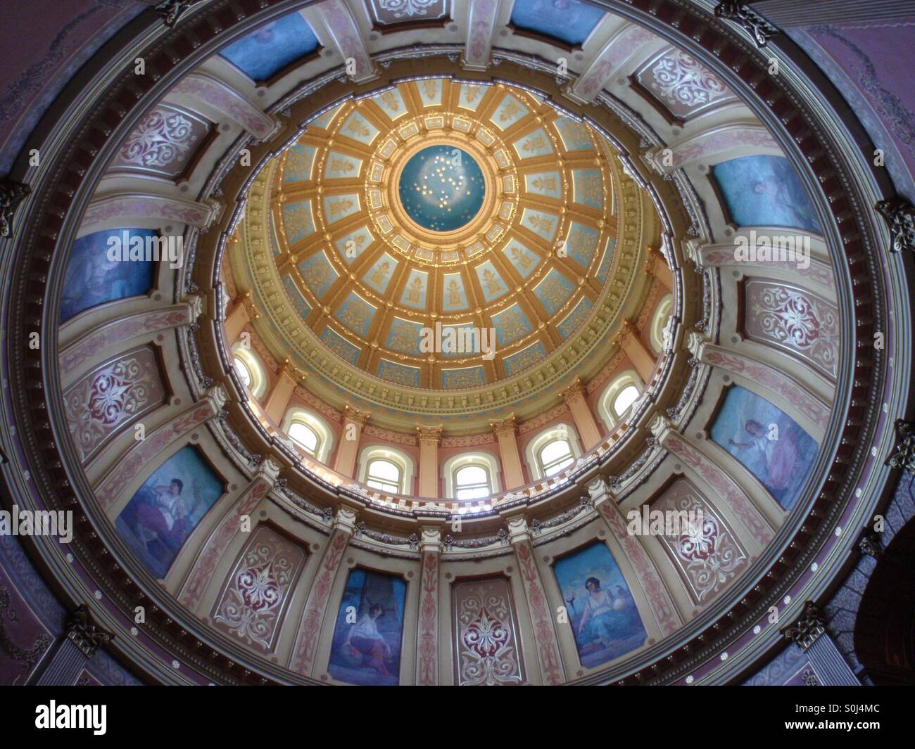 Lansing michigan state capitol hi-res stock photography and images - Alamy