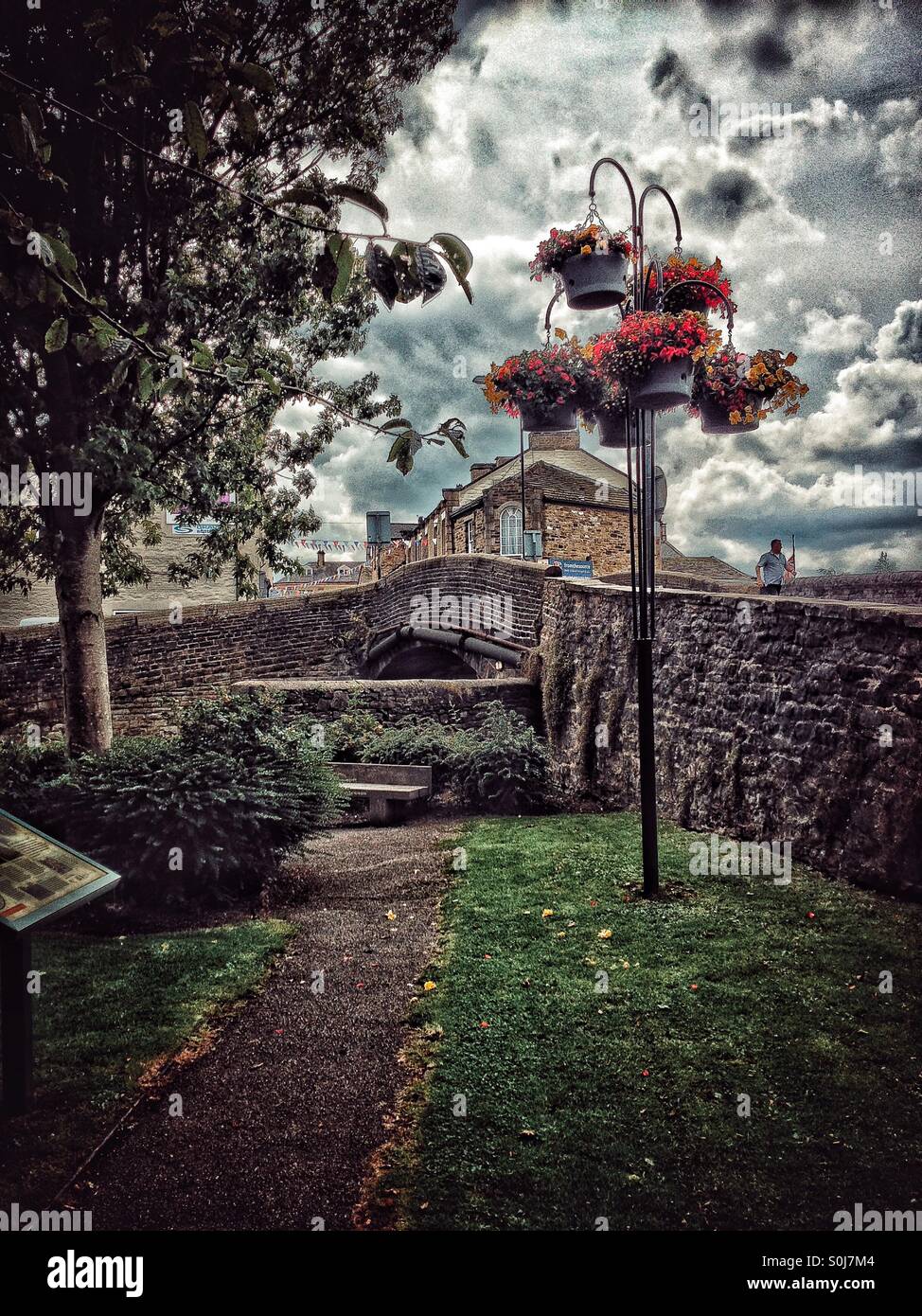 Skipton canal bridge hi-res stock photography and images - Alamy