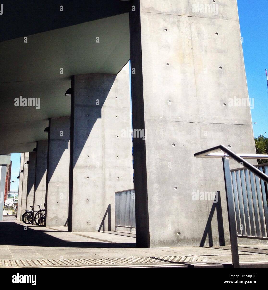 Concrete pillars support a new building in Sydney Stock Photo - Alamy