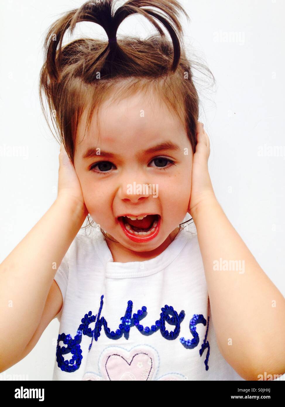 Children screaming and playing hi-res stock photography and images - Alamy