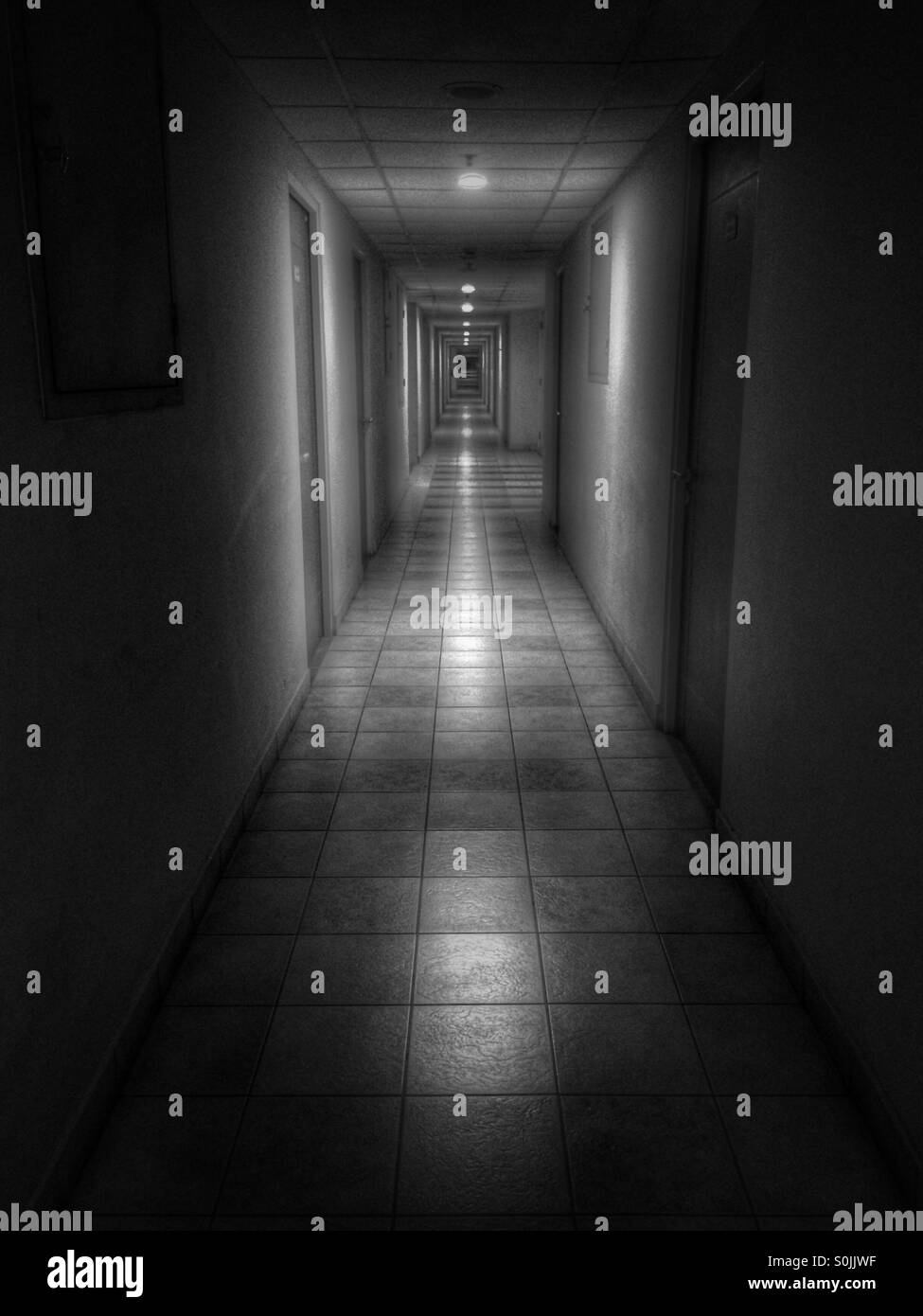 Spooky corridor hi-res stock photography and images - Alamy