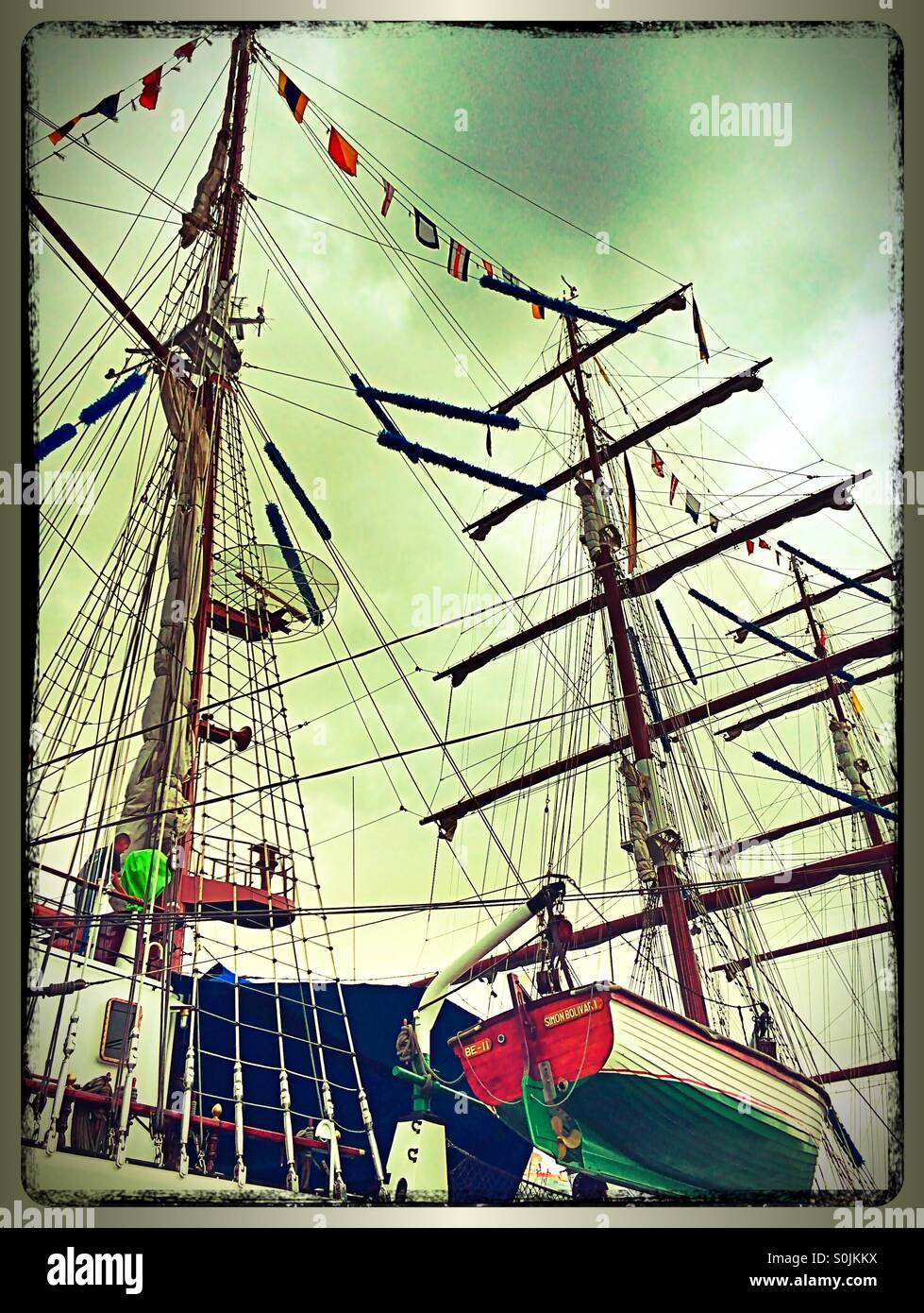 Sailing ship rigging hi-res stock photography and images - Alamy