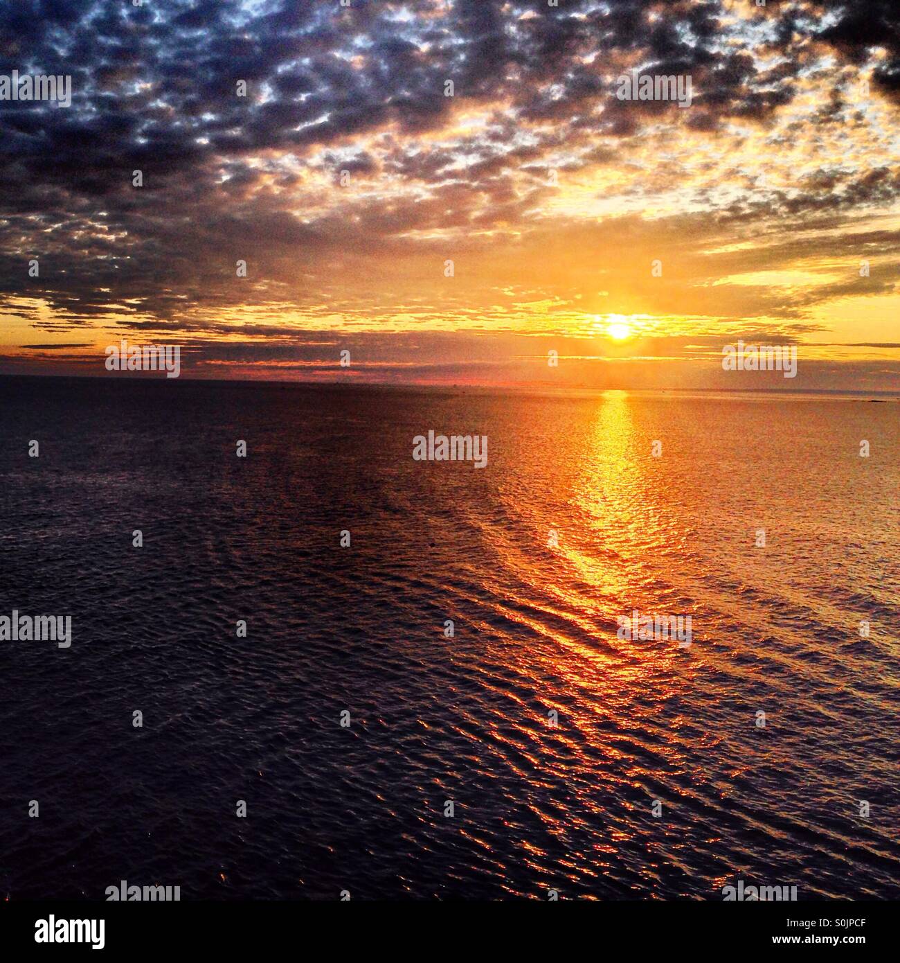 English Channel Sunrise High Resolution Stock Photography and Images ...