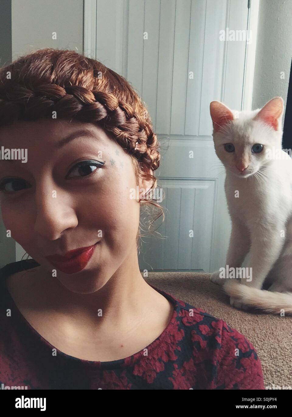 Braid styles hi-res stock photography and images - Alamy