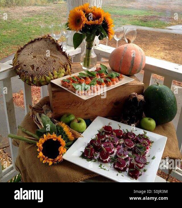 Harvest supper hi-res stock photography and images - Alamy