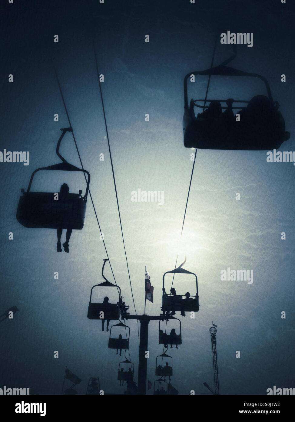 Cable car sky hi-res stock photography and images - Alamy