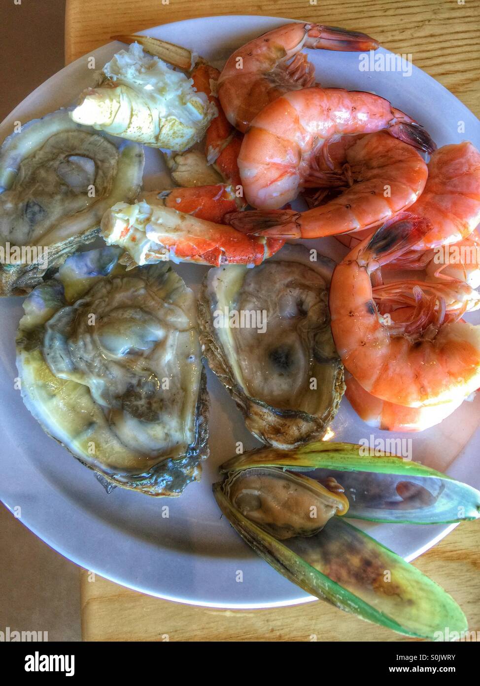 Crab and oysters seafood hi-res stock photography and images - Alamy