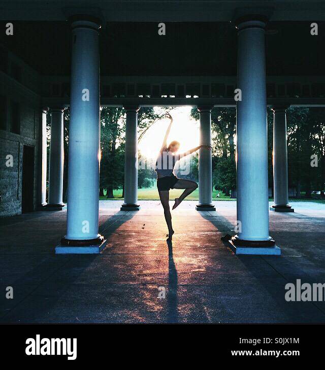 Graceful columns hi-res stock photography and images - Alamy