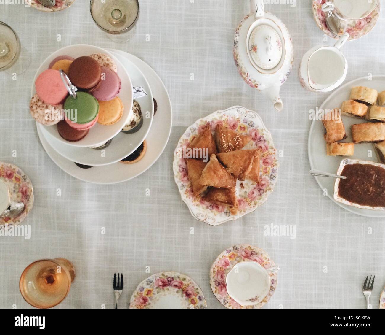 High Tea Cake Stand Stock Photos & High Tea Cake Stand Stock Images - Alamy