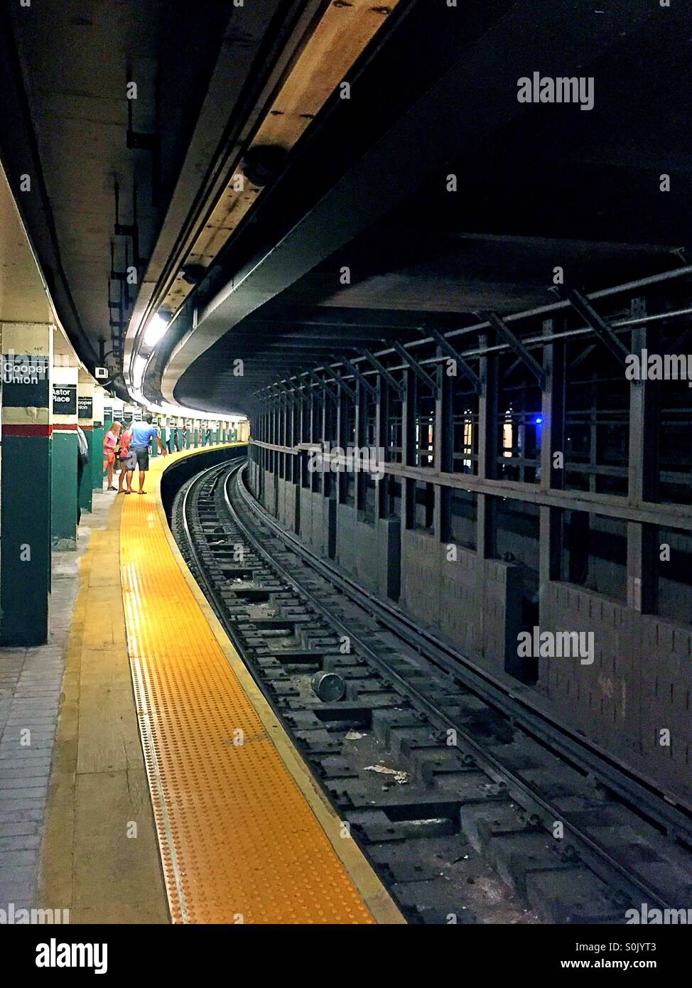 Astor Place subway platform and tracks, New York City Stock Photo - Alamy