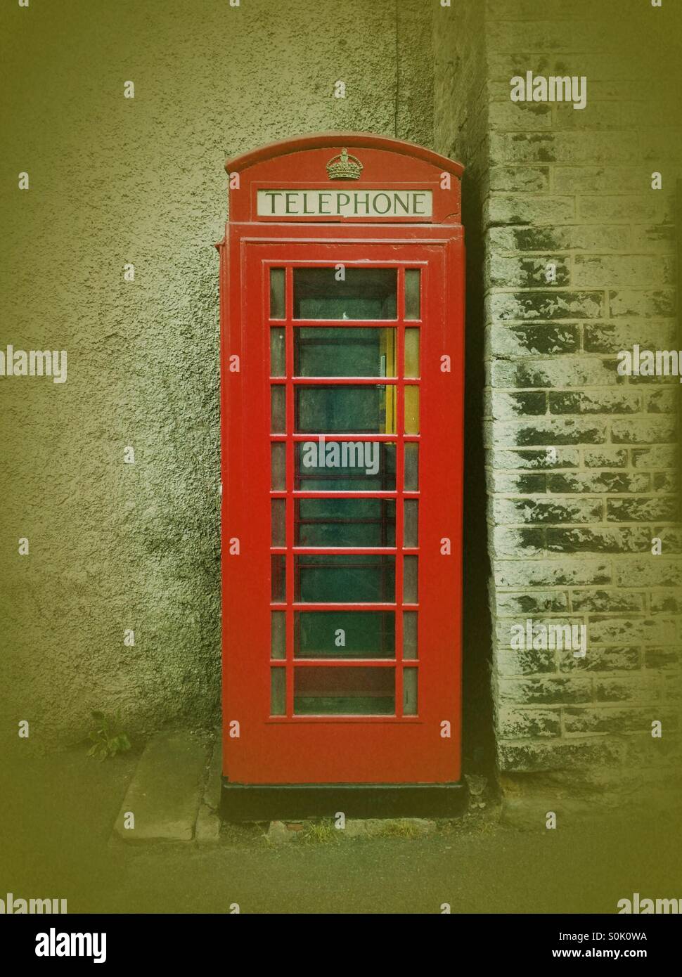 English red telephone booth Stock Photo - Alamy
