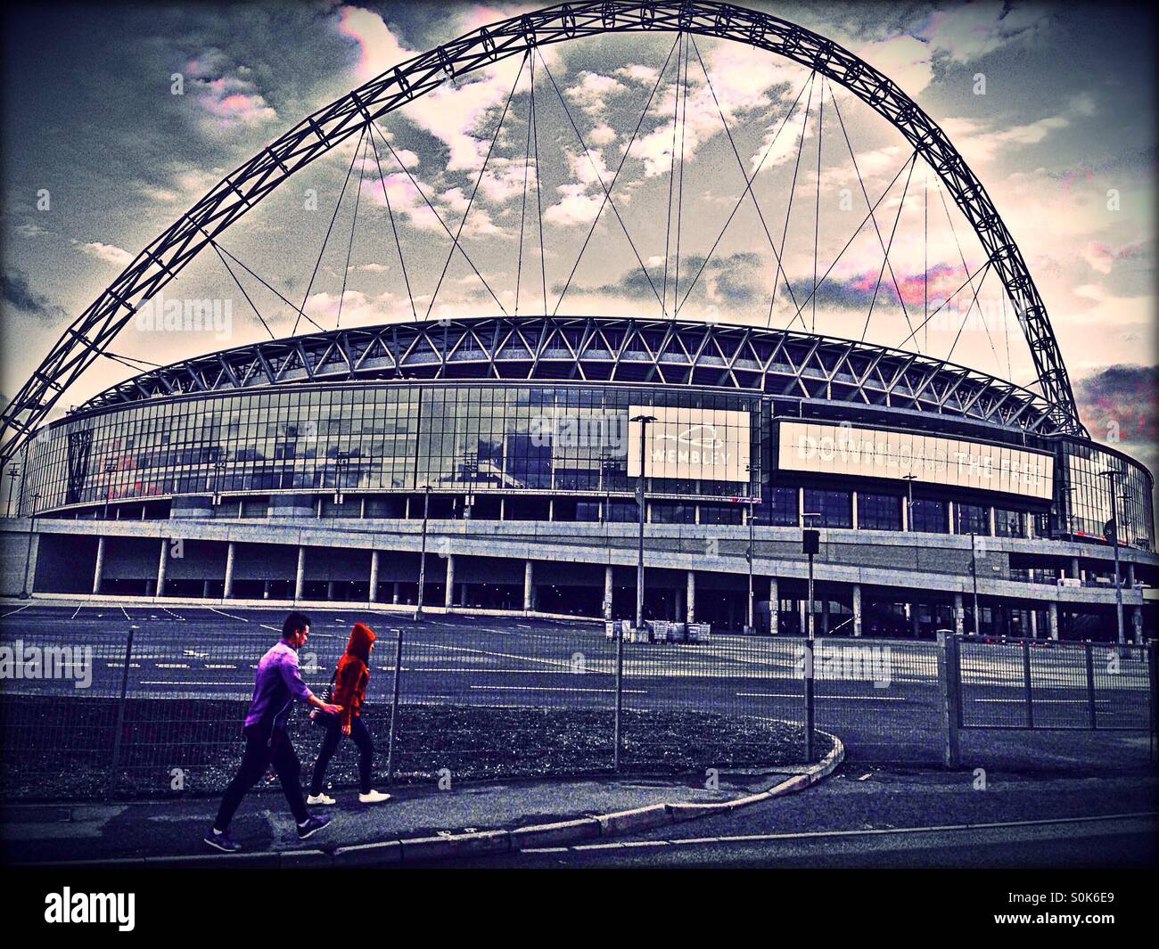 Wembley stadium exterior 2015 hi-res stock photography and images - Alamy