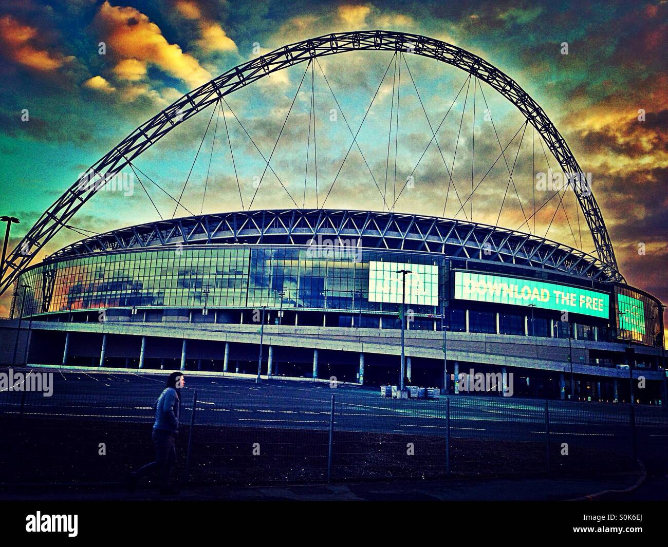 Wembley stadium exterior sunset hi-res stock photography and images - Alamy