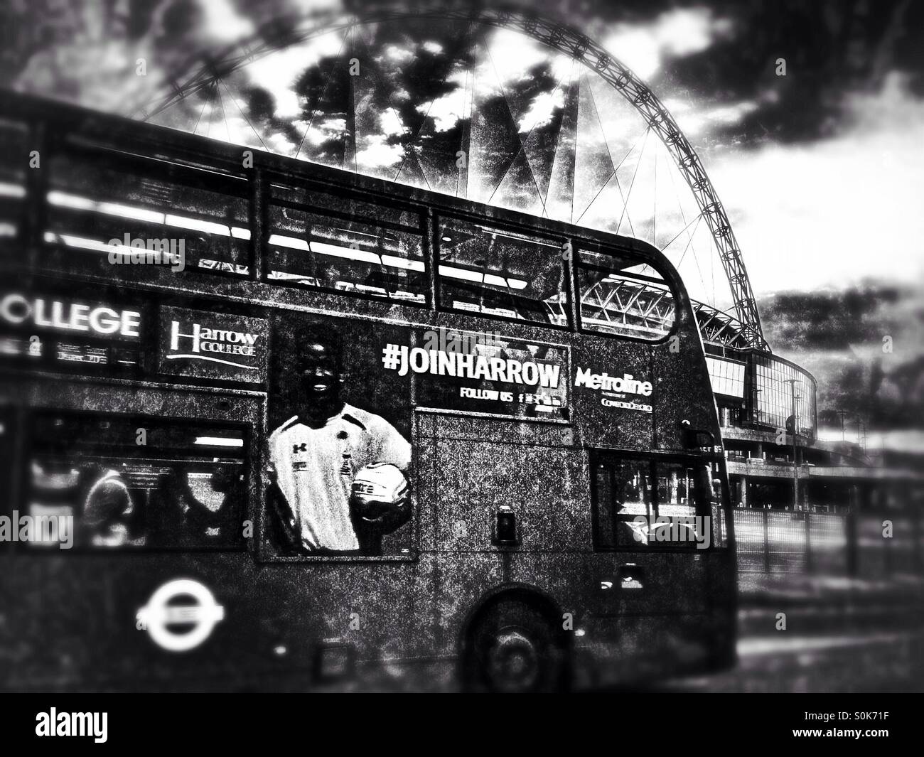 Wembley stadium in north london hi-res stock photography and images - Alamy