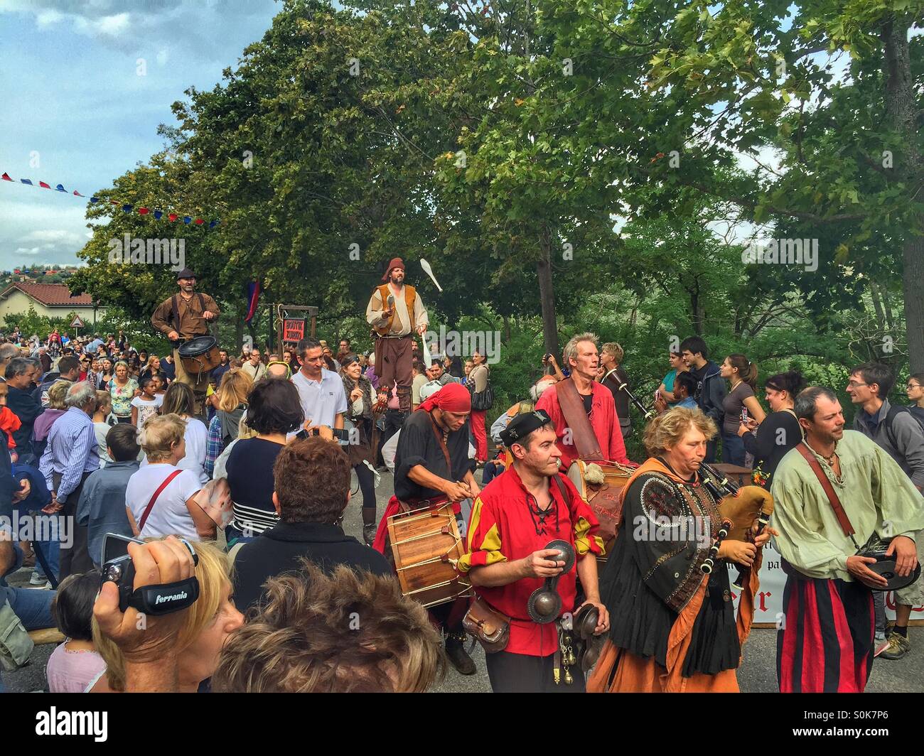 Medieval parade hi-res stock photography and images - Alamy