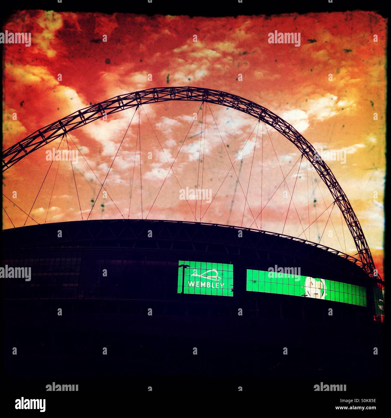 Wembley stadium exterior sunset hi-res stock photography and images - Alamy