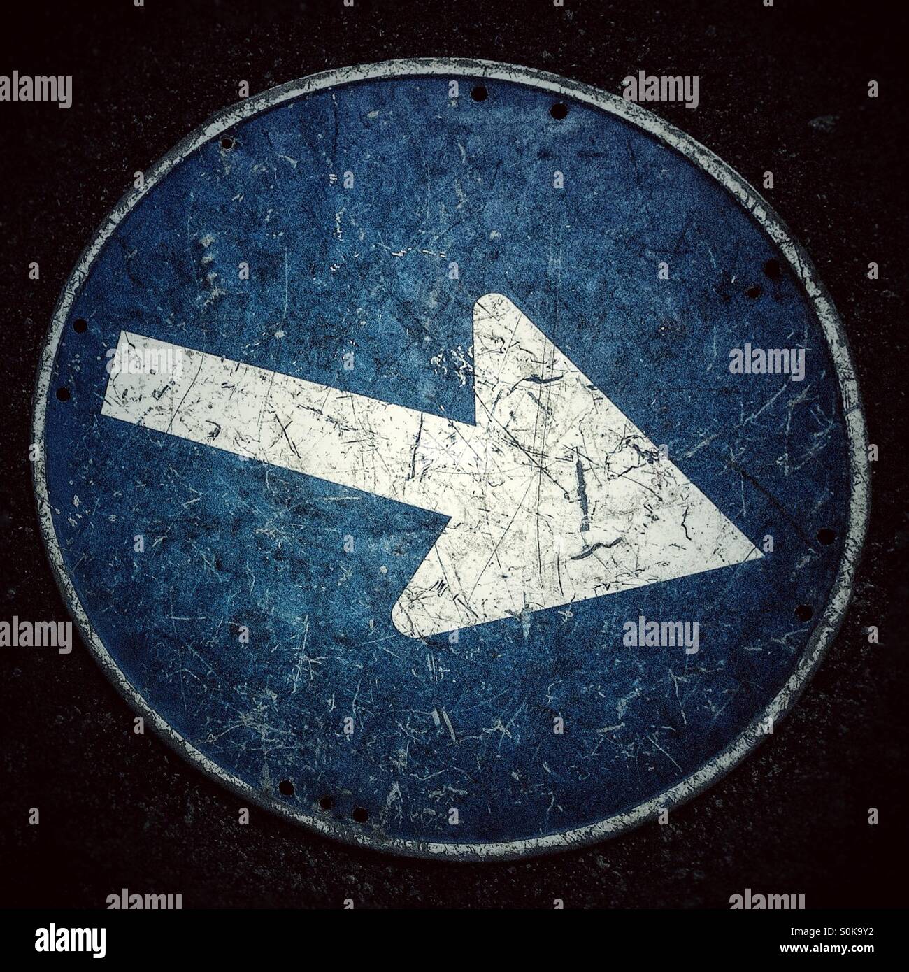 One direction arrow signage concept Stock Photo - Alamy