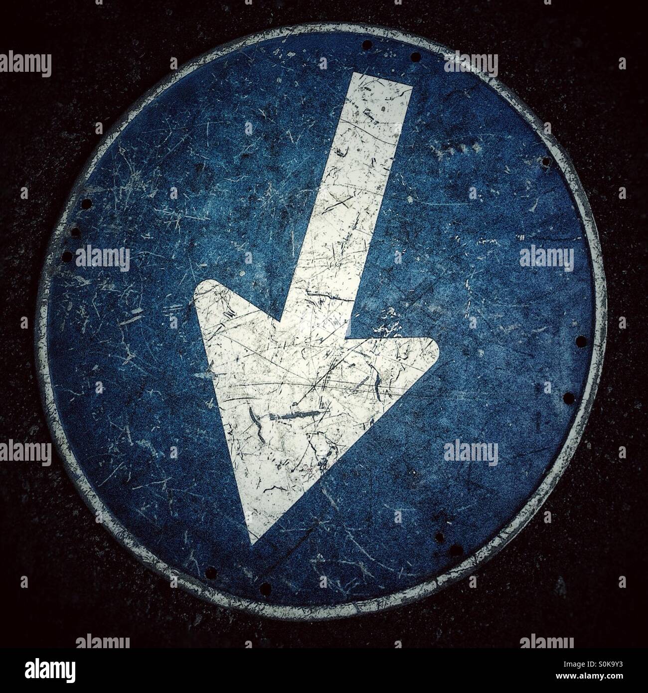 Down arrow signage concept hi-res stock photography and images - Alamy