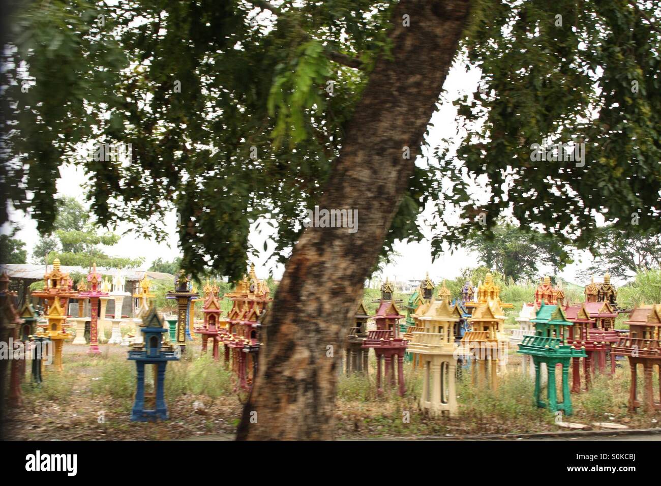 Small temples hi-res stock photography and images - Alamy