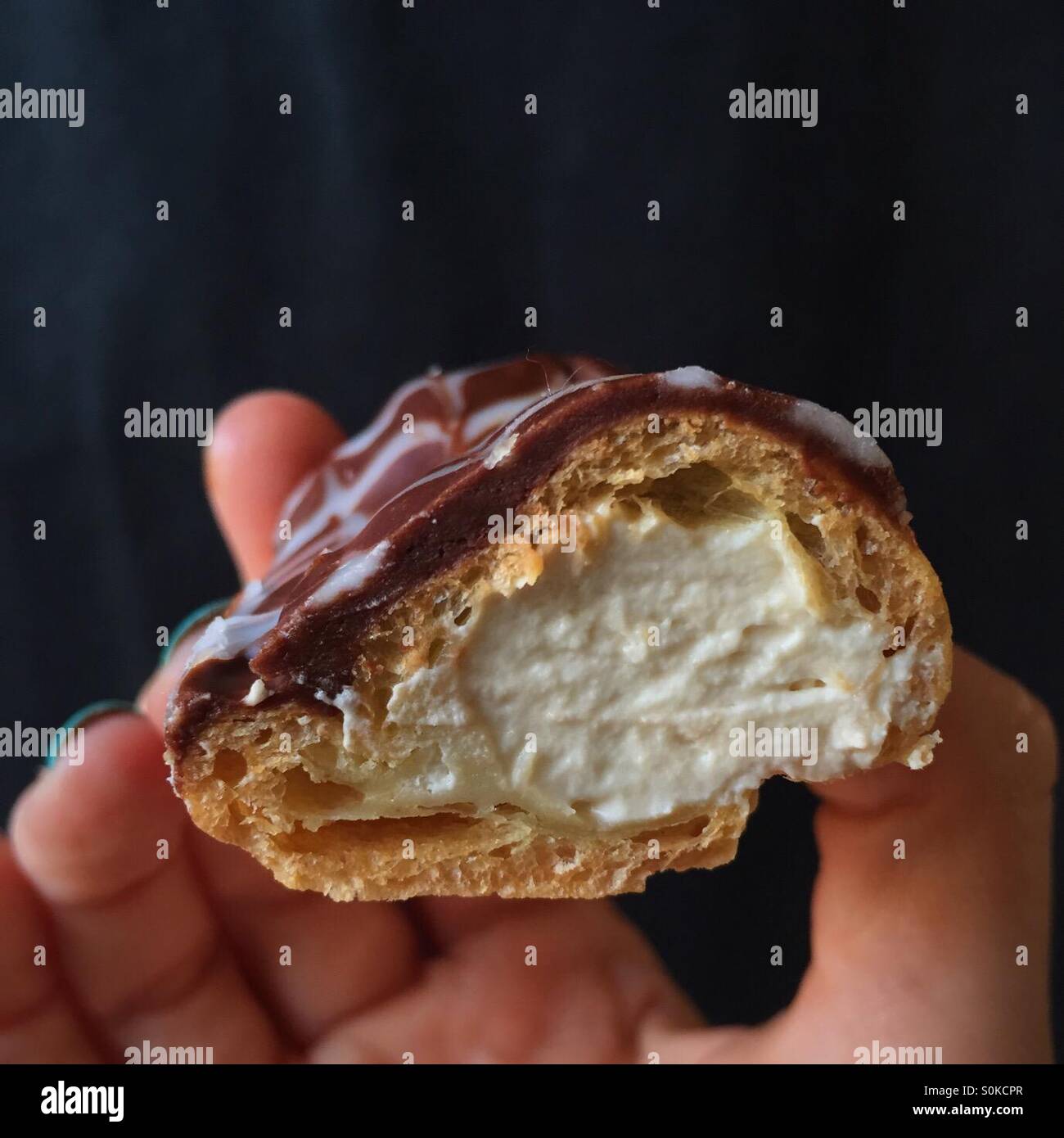 Pastry section hi-res stock photography and images - Alamy