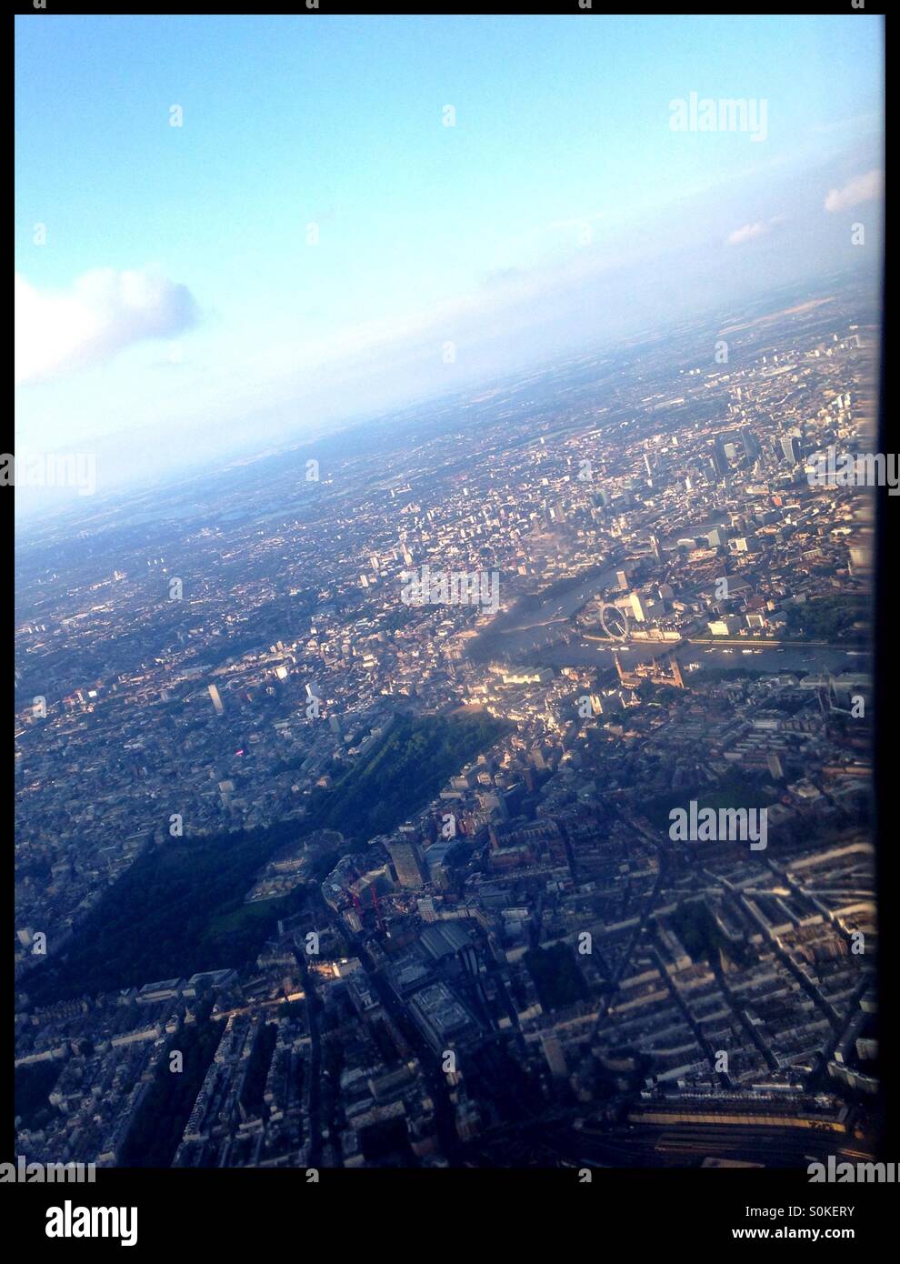 London from above hi-res stock photography and images - Alamy