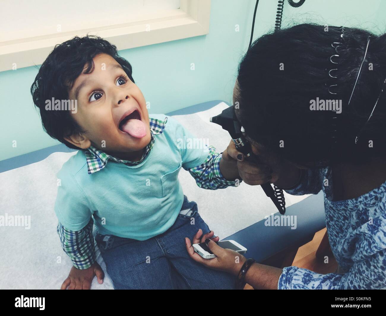 Doctor visit hi-res stock photography and images - Alamy