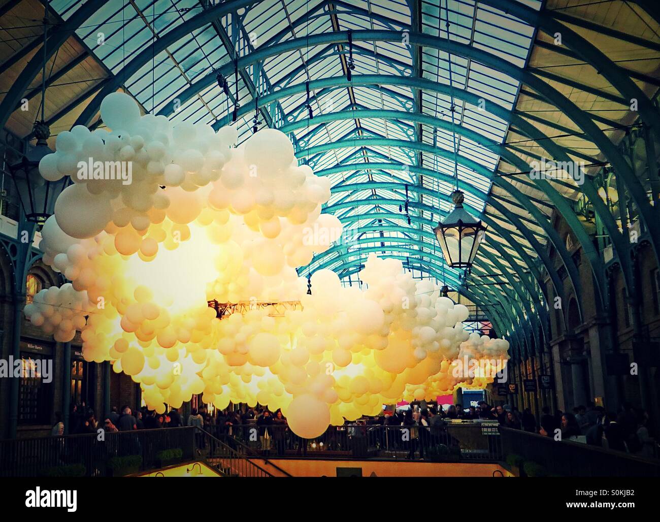 Covent Garden Charles Petillon art balloons London Stock Photo - Alamy