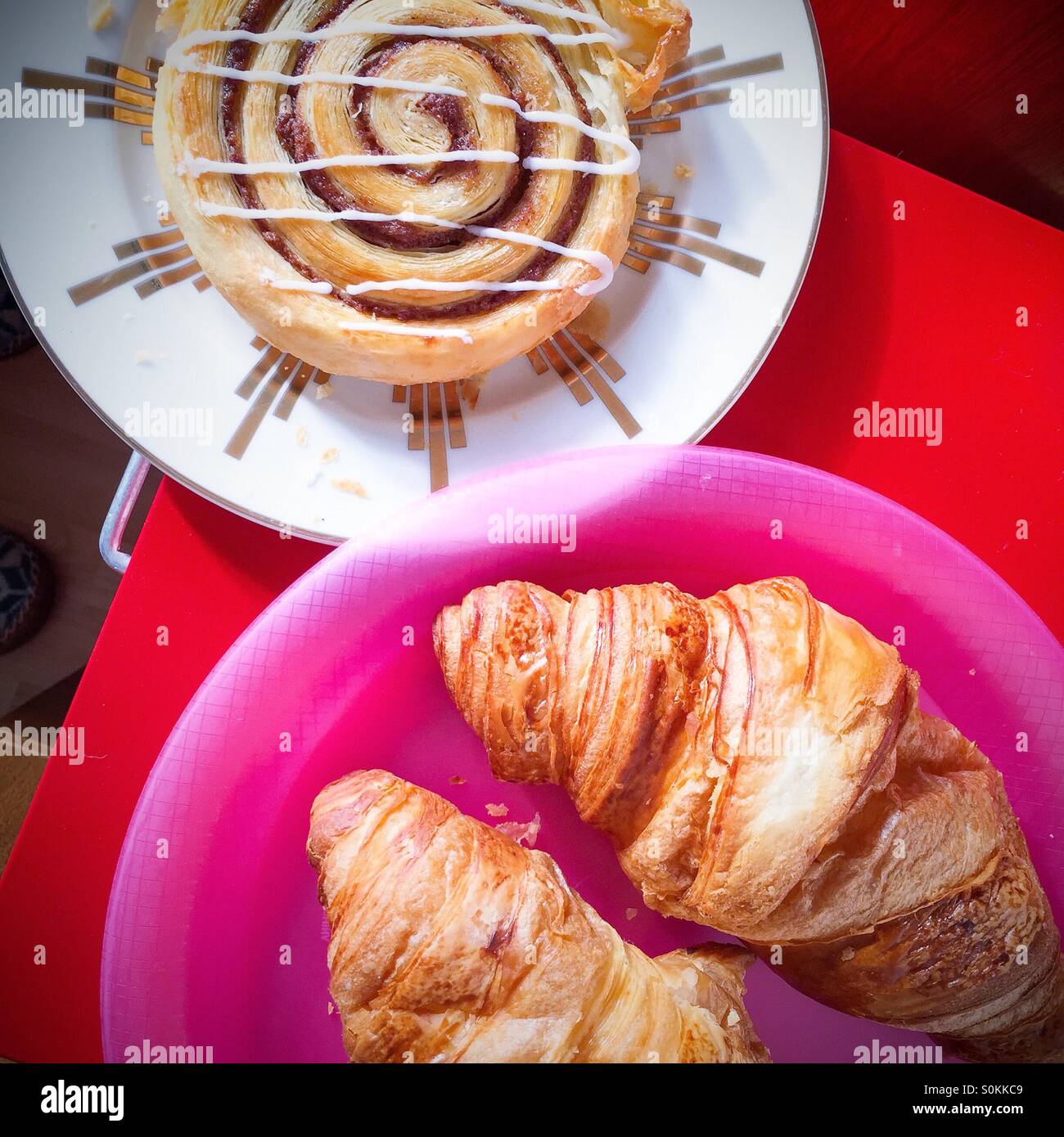 Circles of colours hi-res stock photography and images - Alamy