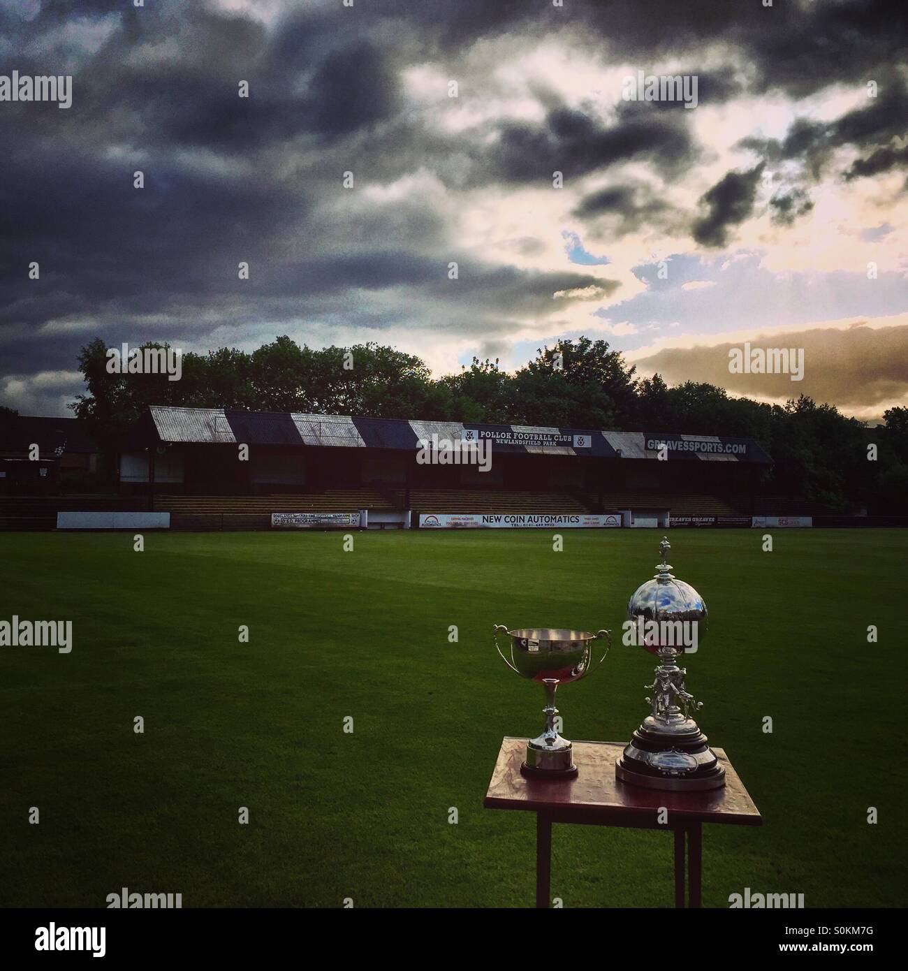 First division trophy hi-res stock photography and images - Alamy