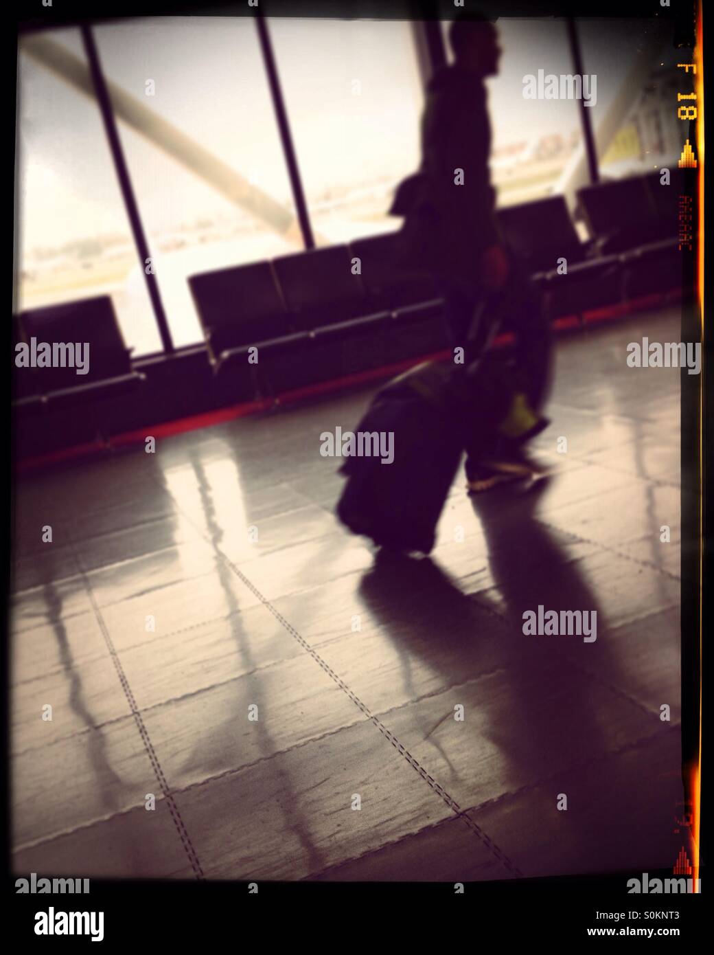Airport pulling hi-res stock photography and images - Alamy