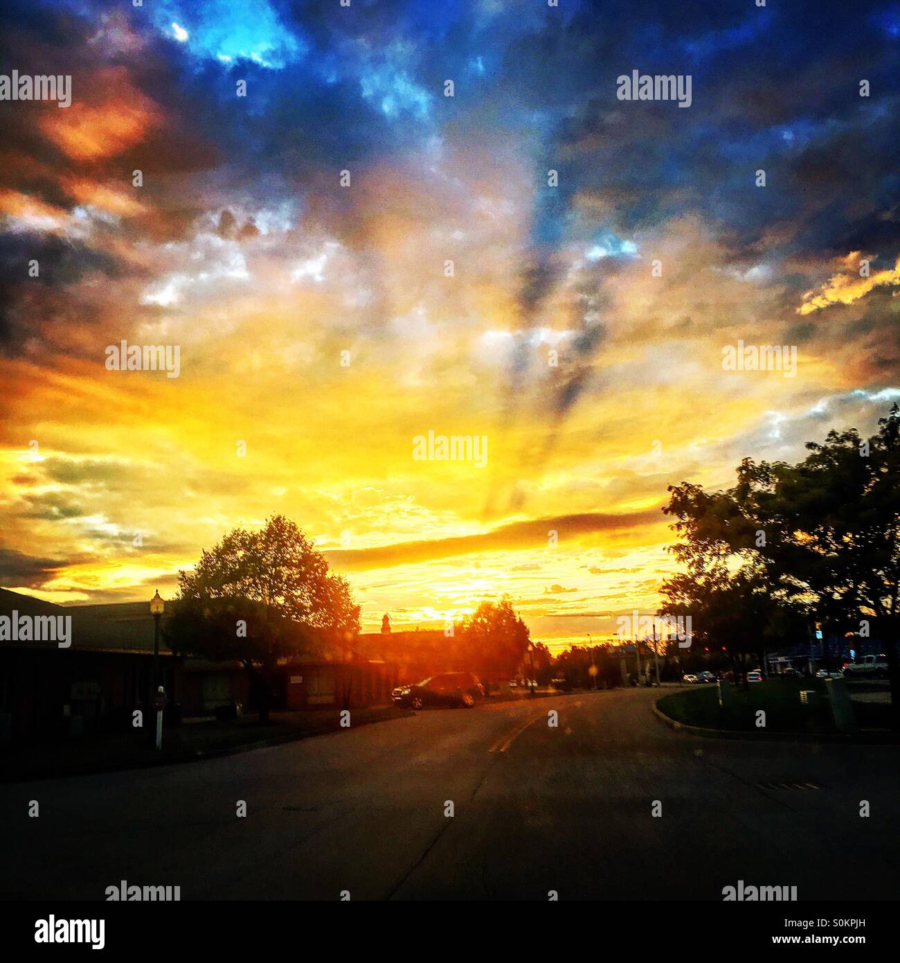 Sundown Colors High Resolution Stock Photography and Images - Alamy