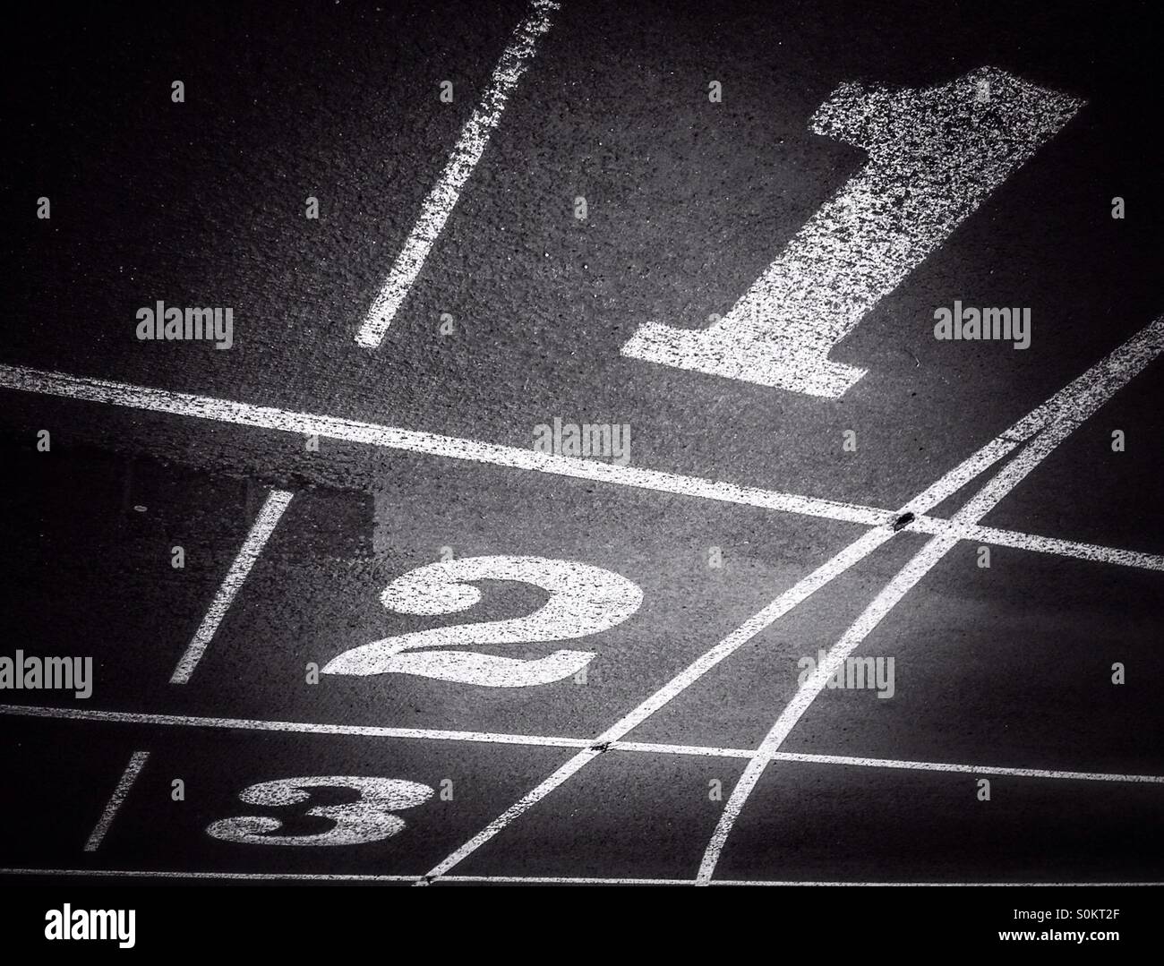 Running lanes of running track number 1, 2 and 3 Stock Photo - Alamy