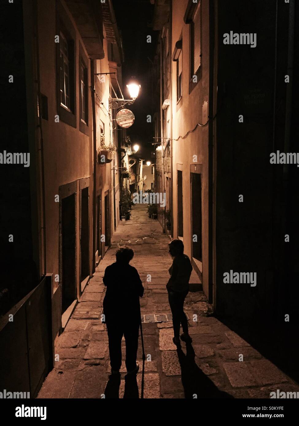 Silhouette figures hi-res stock photography and images - Alamy