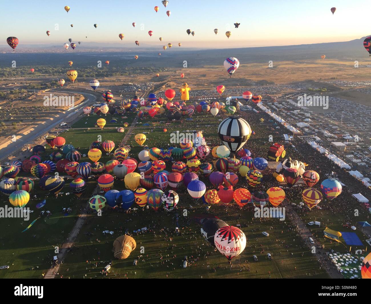 Balloon fiesta albuquerque hi-res stock photography and images - Alamy