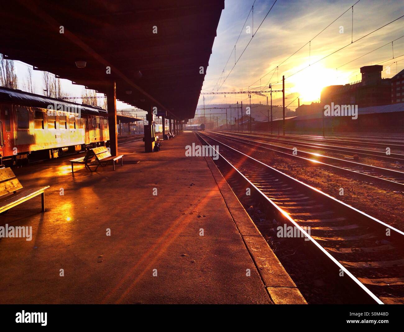 Train station sunset hi-res stock photography and images - Alamy