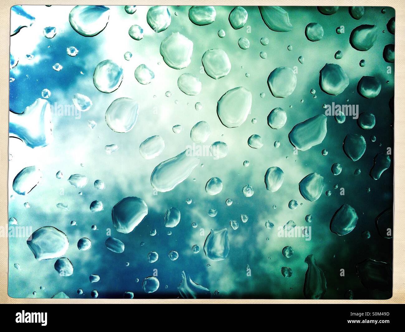 Frame waterdrops hi-res stock photography and images - Alamy