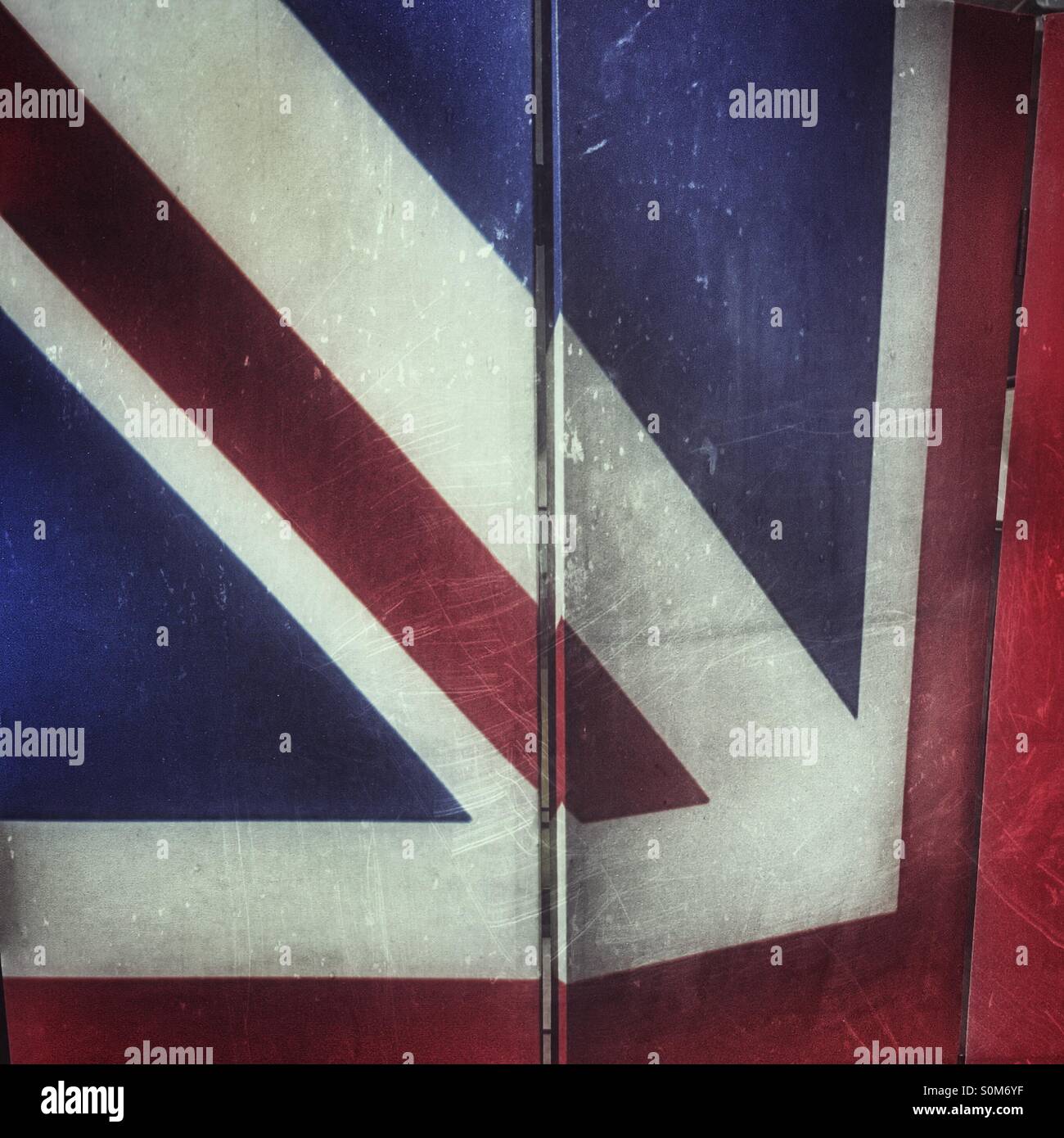 Folding screen hi-res stock photography and images - Alamy