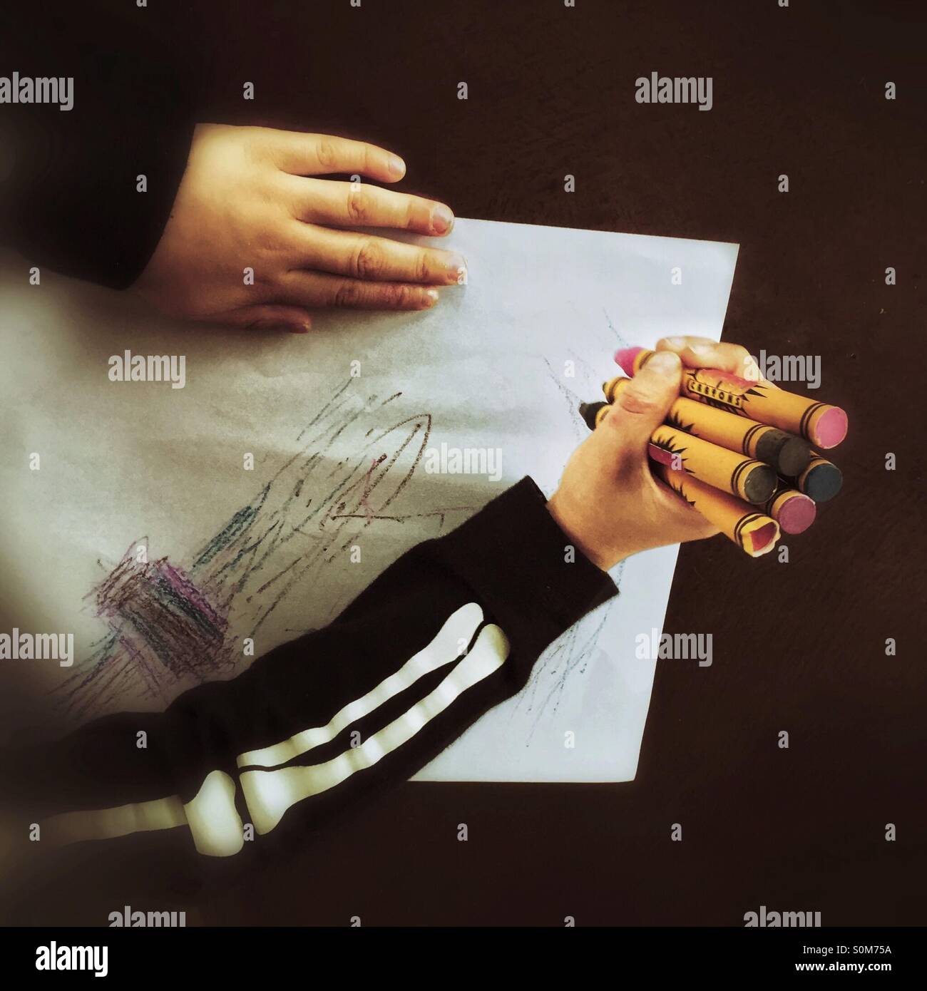 Child coloring hi-res stock photography and images - Alamy