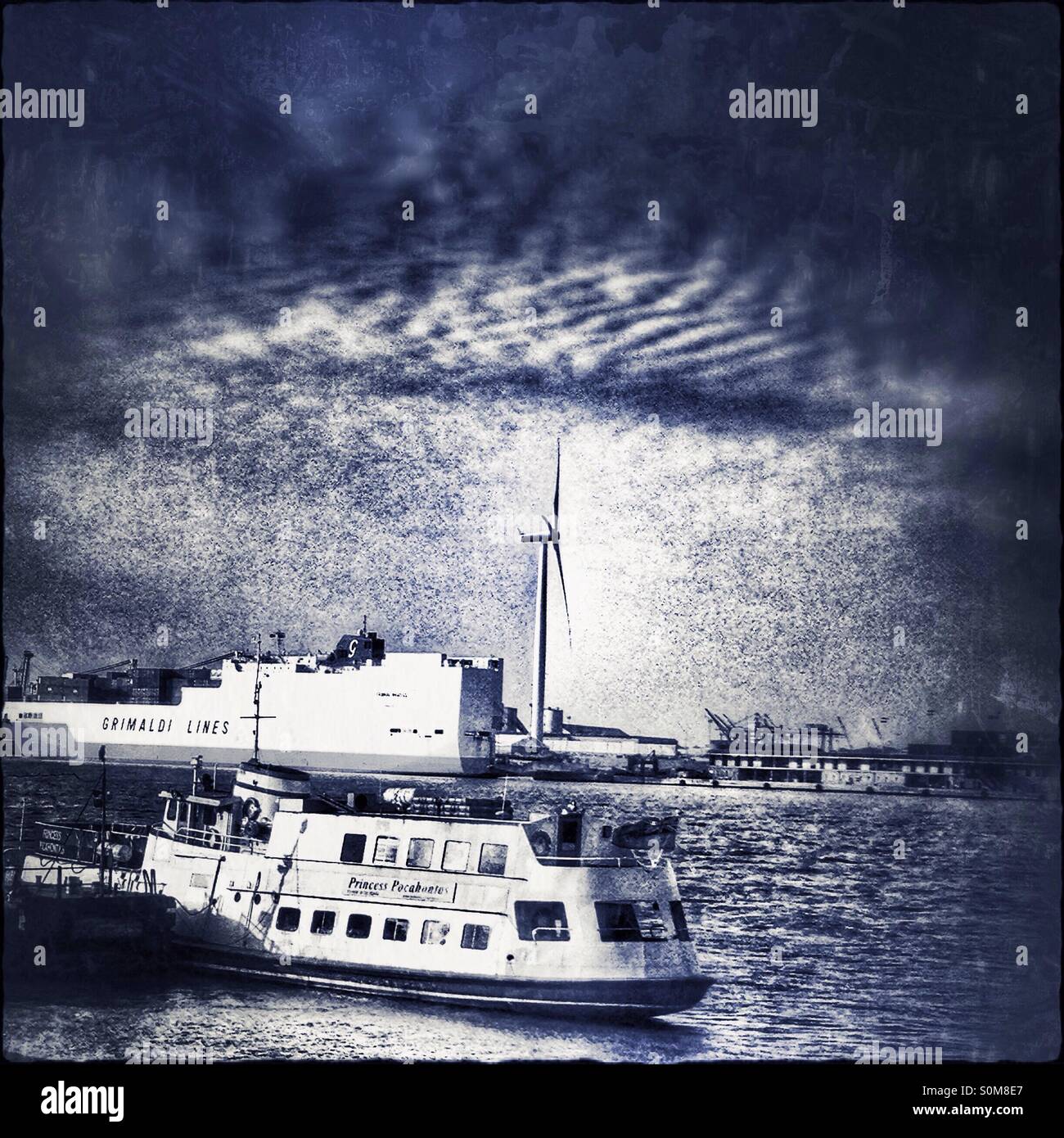 Boats on the River Thames estuary, Gravesend, Borough of Gravesham ...