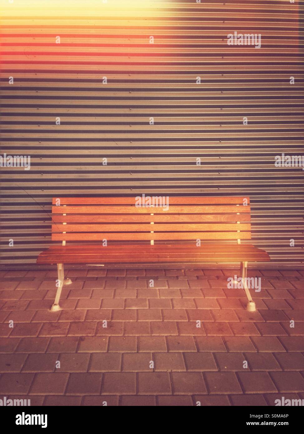 Free bench hi-res stock photography and images - Alamy