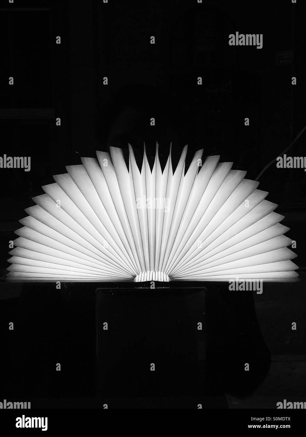 Window lamp hi-res stock photography and images - Alamy