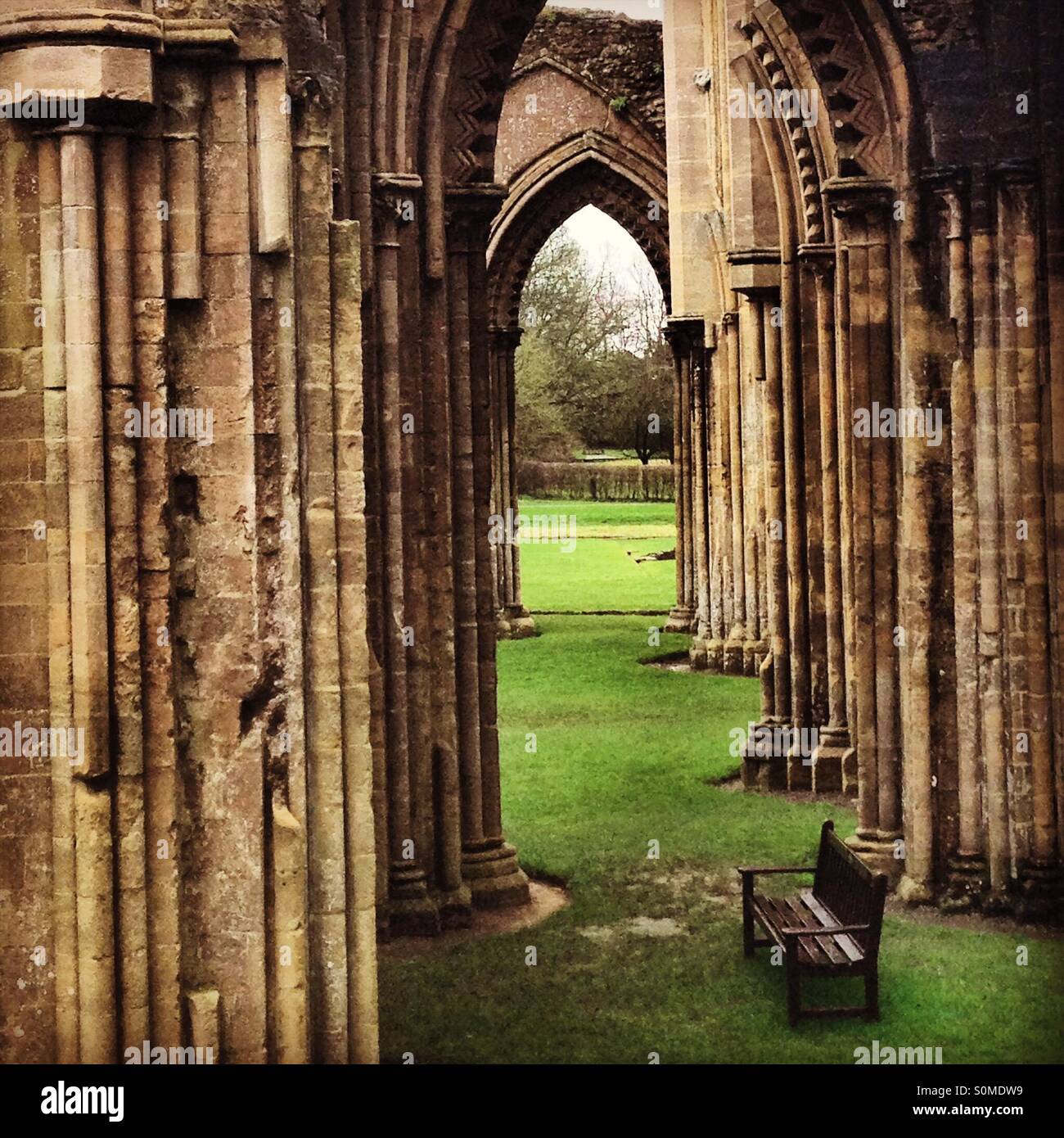 Castle arches hi-res stock photography and images - Alamy