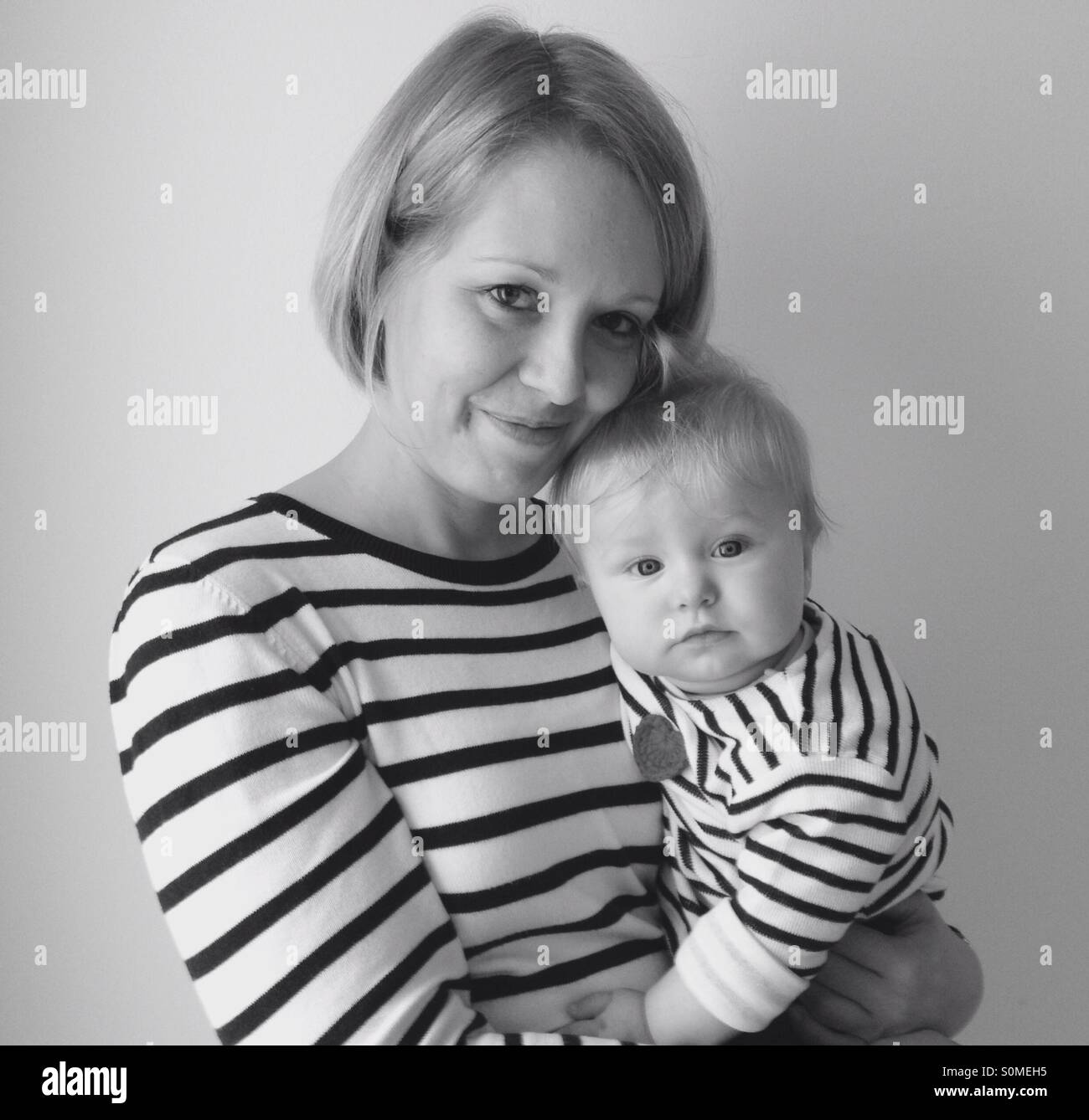Stare child parent hi-res stock photography and images - Alamy