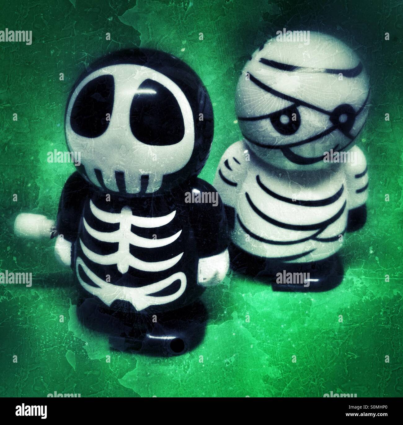 Cute mummy and skeleton wind up toys for Halloween Stock Photo - Alamy