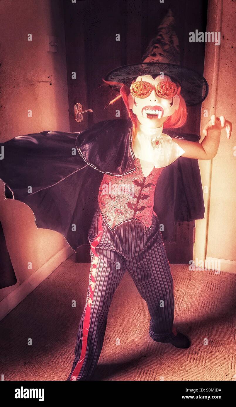 Child vampire hi-res stock photography and images - Alamy