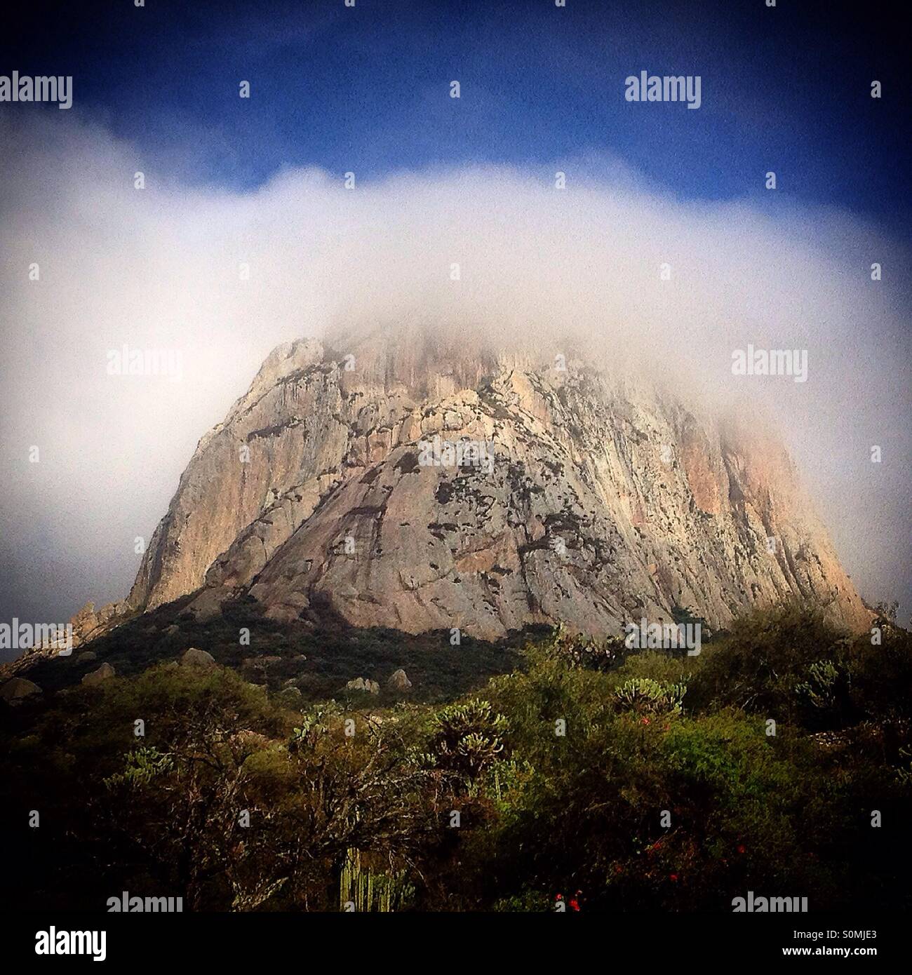 Peña de bernal mountain hi-res stock photography and images - Alamy