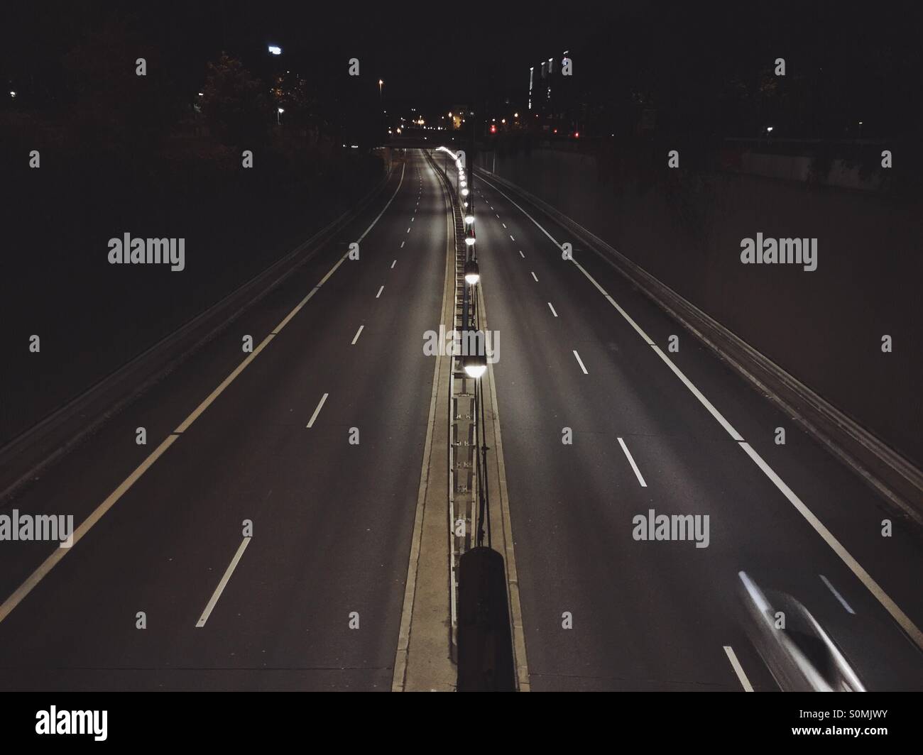 Empty street lights hi-res stock photography and images - Alamy