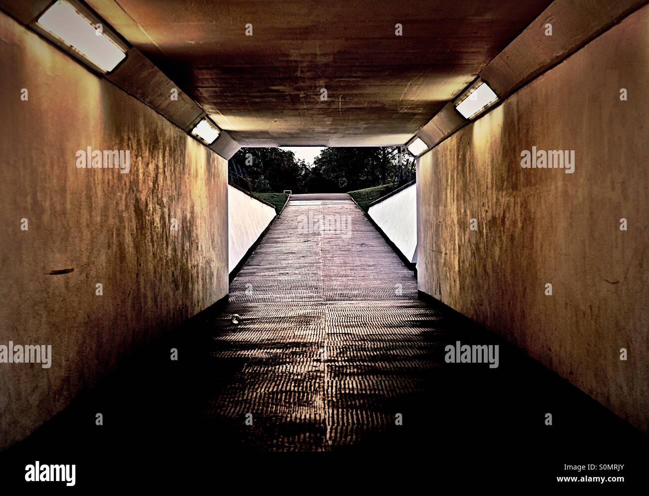 Symmetrical square hi-res stock photography and images - Alamy