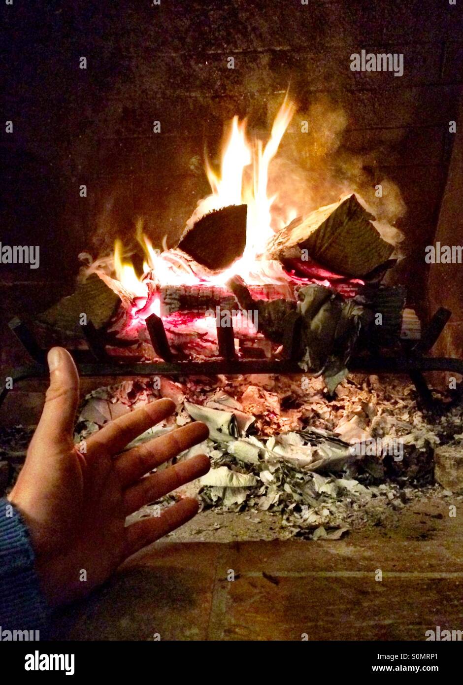 How to light a fire hi-res stock photography and images - Alamy